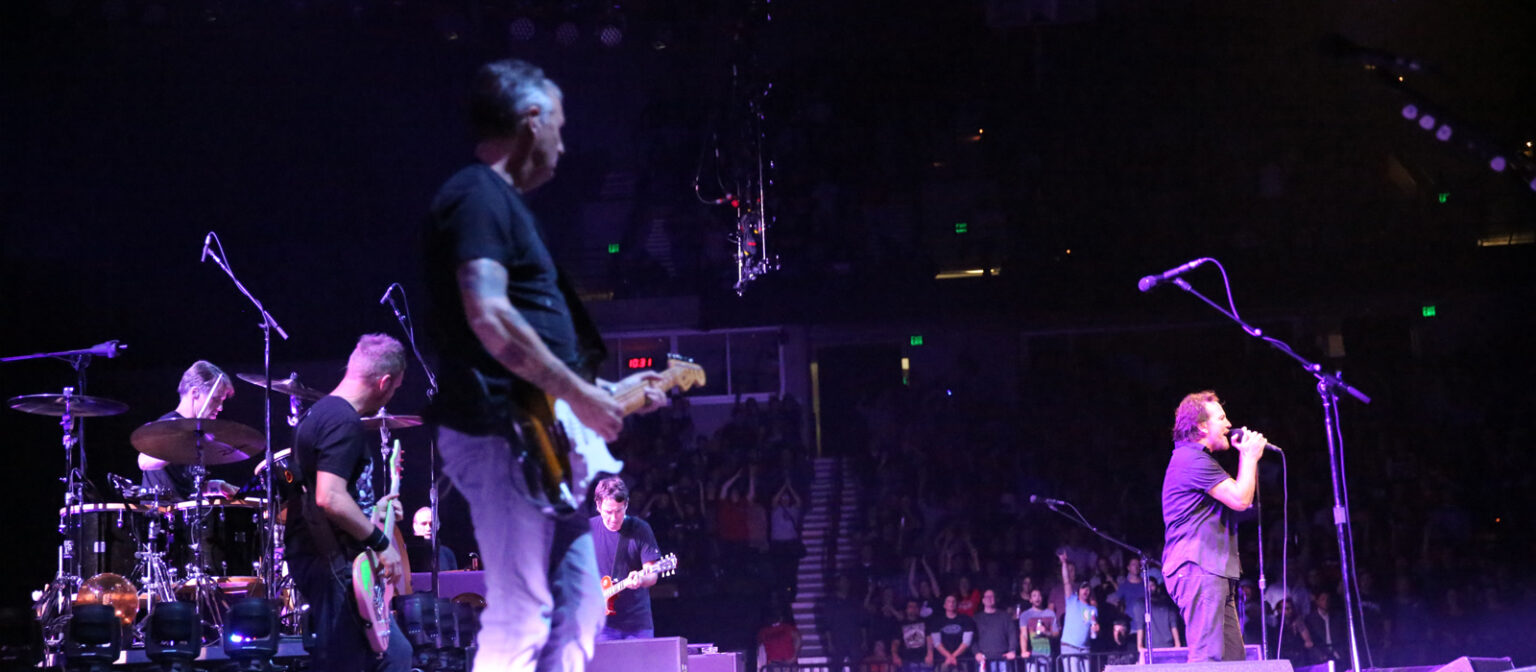 Pearl Jam - Rock n Roll Radio